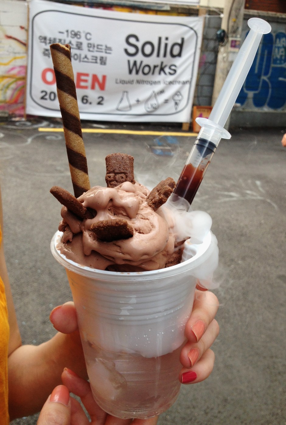Solid Works Liquid Nitrogen Ice Cream – Seoul – Every Day is a Food Day